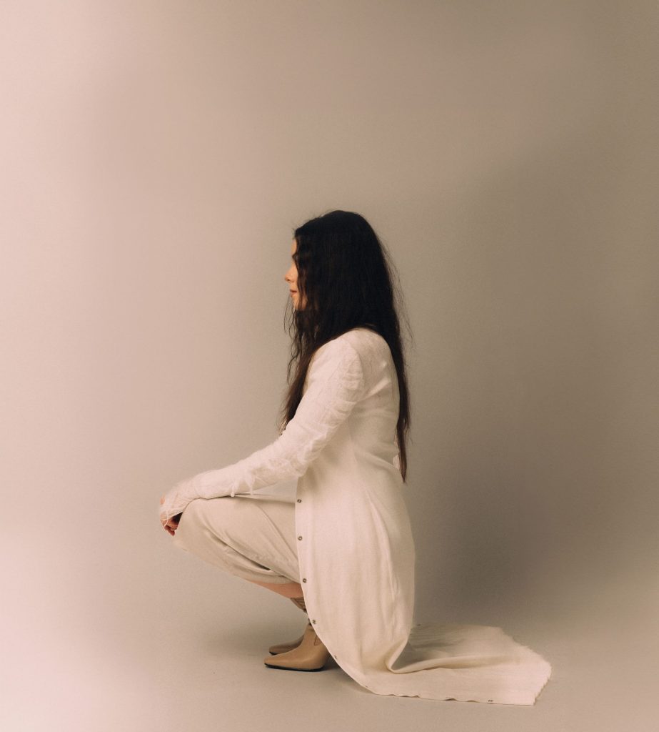 Jessica Dolinschi Unveils New Single, "Ezekiel's Vision"